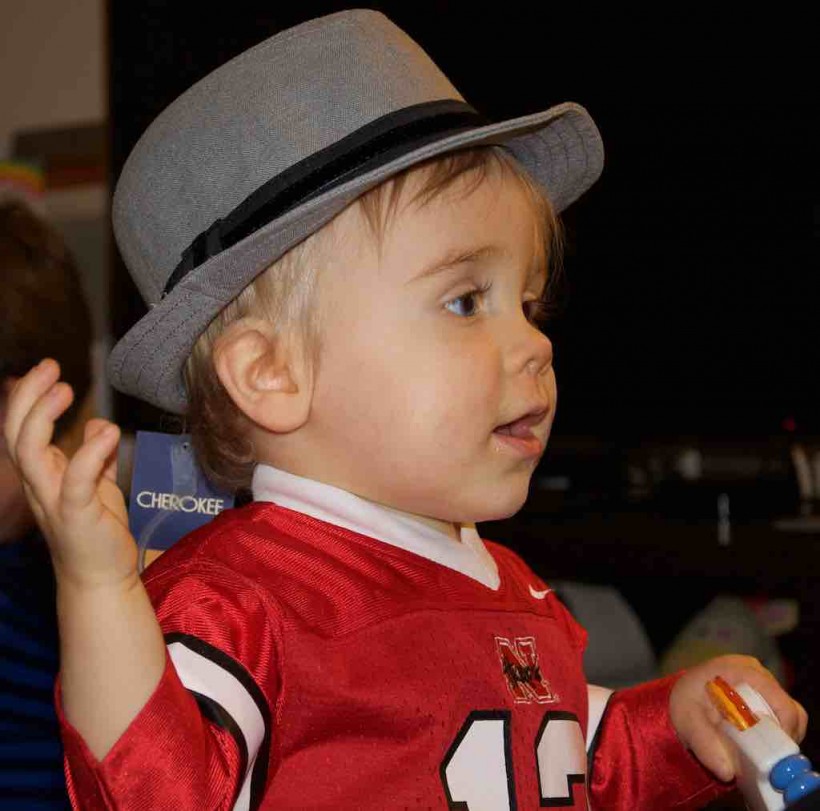 Fedora 6 - When the House is QuietWhen the House is Quiet